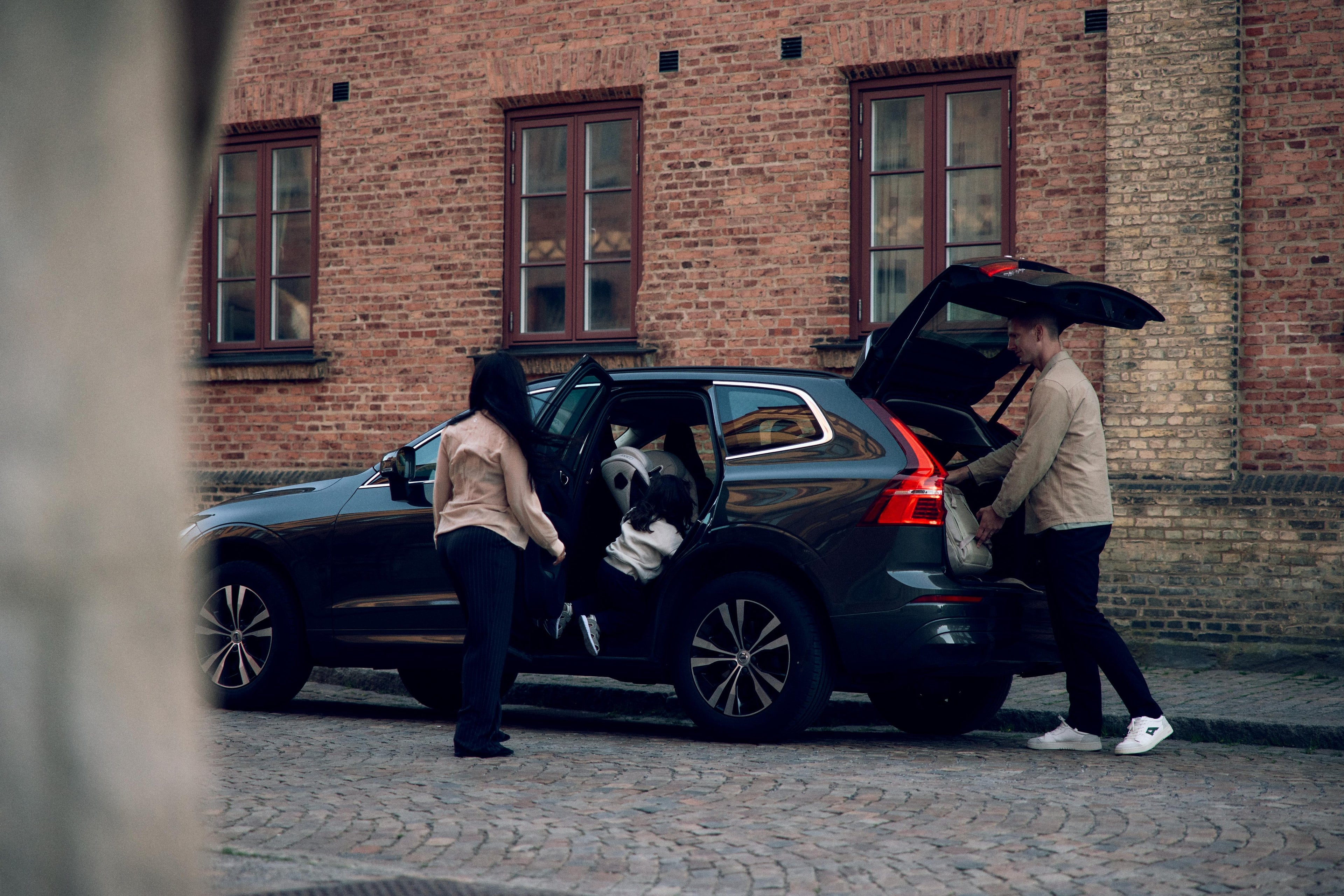 Axkid Minikid 2 Car Seat | Little Peas - Your Car Seat Centre